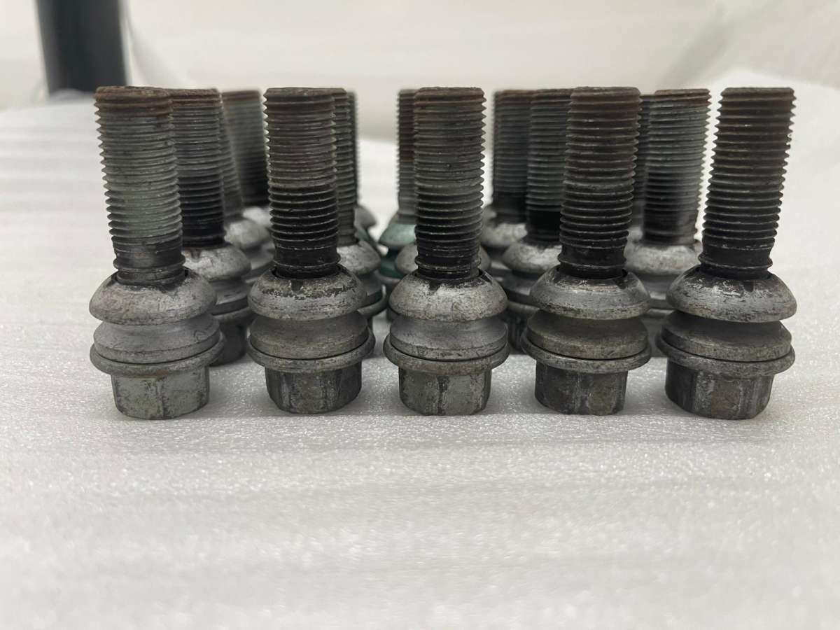 20x Radschrauben M14x1,5x35 Original Porsche 9PA Cayenne Audi Q7 4L ...
